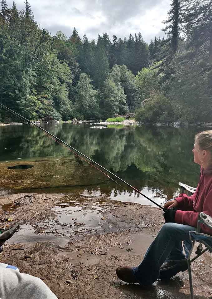 Patience, a fishing rod, and this view: the holy trinity of forgetting your phone exists for hours.