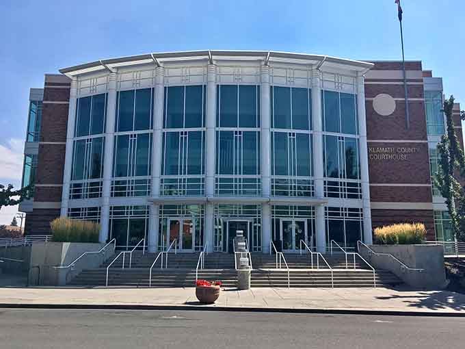 The courthouse brings architectural gravitas to downtown, because justice deserves better than a strip mall.