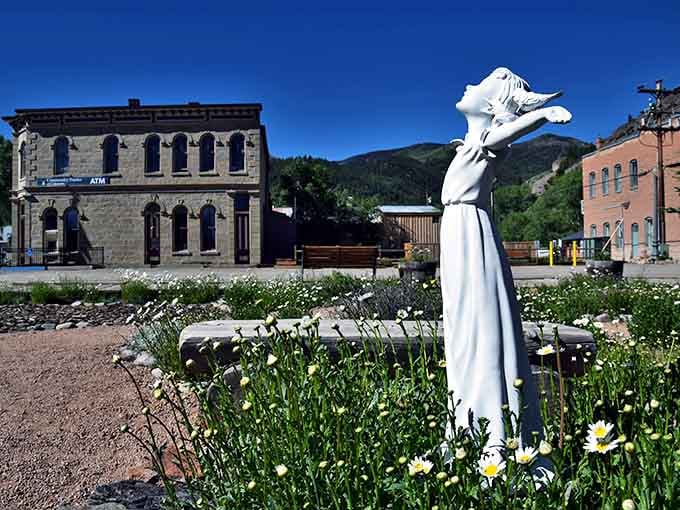 Even the public art in Lake City has that timeless quality, standing guard over daisies and historic brick like a fashionable sentinel.