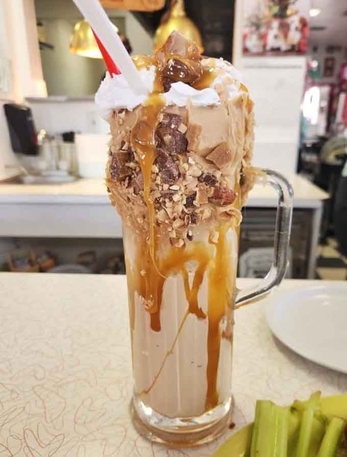 Toffee, caramel, and ice cream walk into a bar. This is what happens when they become friends.