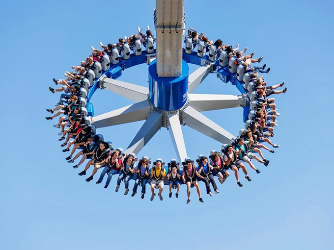 That moment before the ride when everyone's still smiling, blissfully unaware of what their stomachs are about to experience.