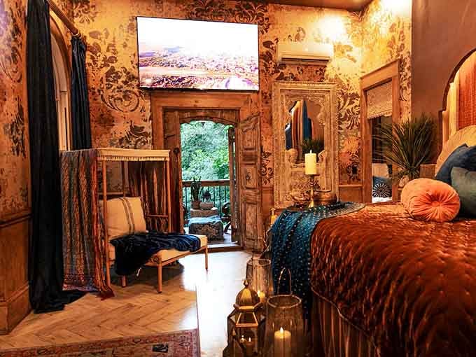 Even the doorway to the deck looks like it belongs in a sultan's palace, not Cullman.