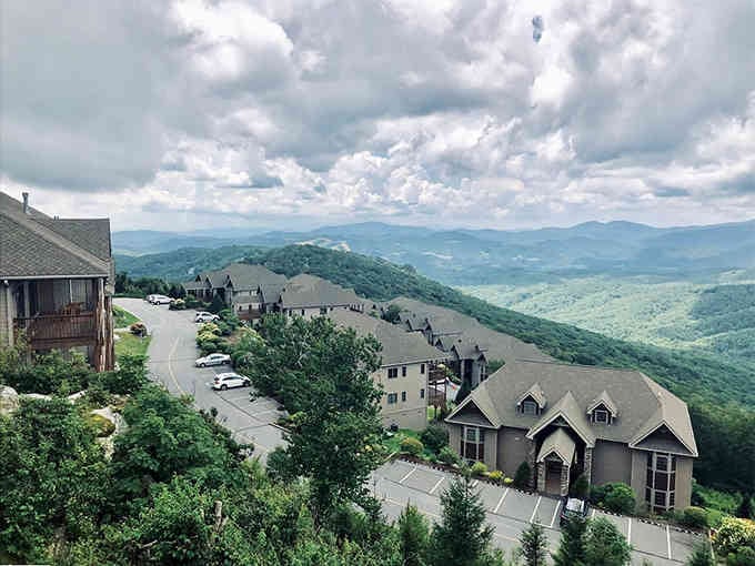 Mountain homes perch on ridges where clouds drift below and worries seem to evaporate into thin air.