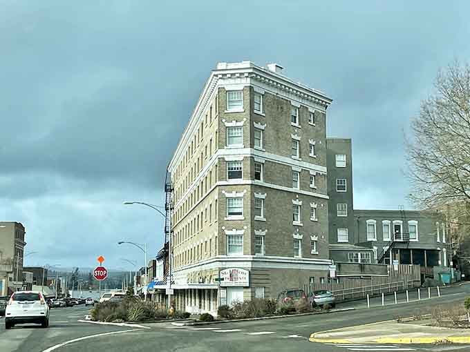This classic corner building watches over downtown like a grandfather keeping an eye on his beloved neighborhood.