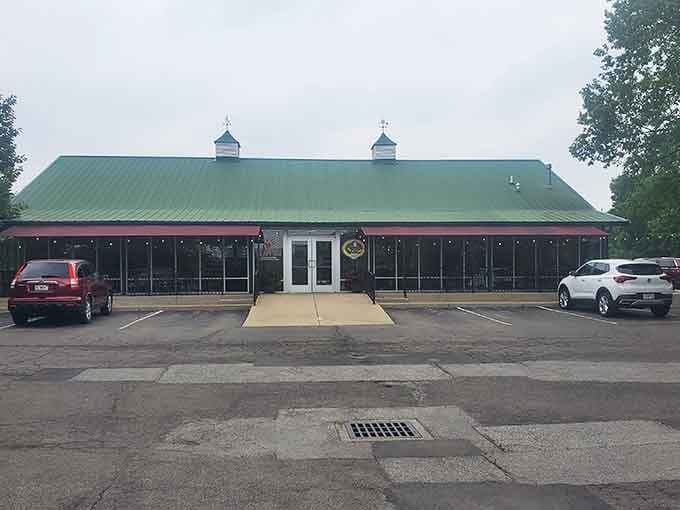 The mint-green roof and twin cupolas give this seafood spot a charming, almost barn-like appeal that feels wonderfully welcoming.
