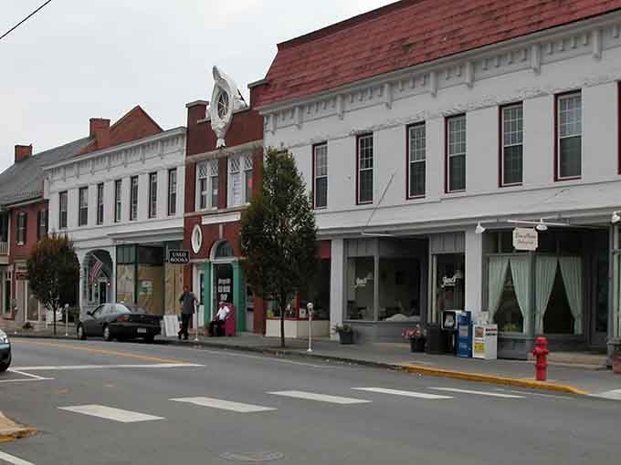 White columns and red brick buildings stand shoulder-to-shoulder like old friends sharing secrets about the best places to eat.