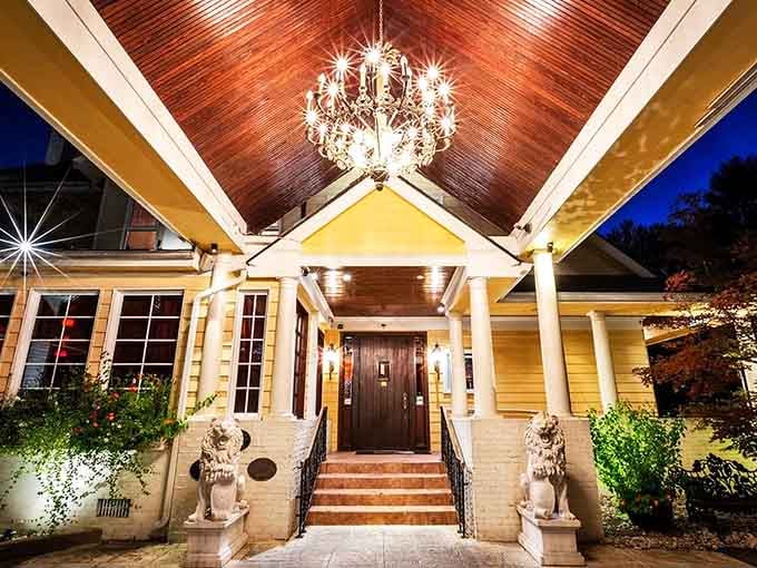 That chandelier peeking through tells you elegance awaits, along with steaks that'll make your taste buds sing.