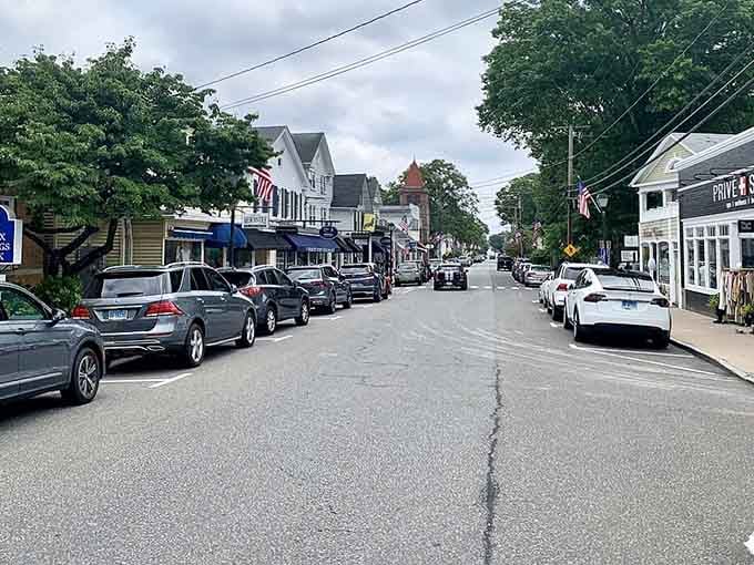 Those parked cars tell you something good is happening here, probably involving food that's worth the search for parking.