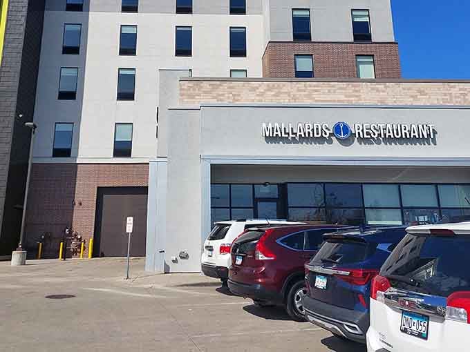 The contemporary design and urban setting house comfort food traditions that'll transport your taste buds straight to Dixie.