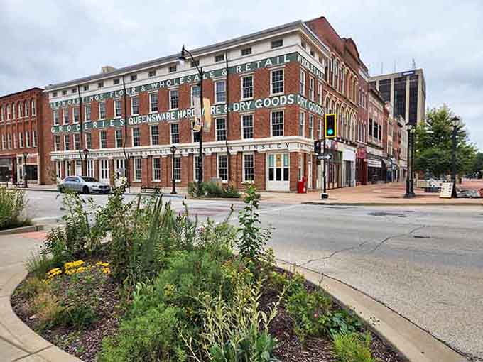 Springfield's vintage commercial building with its painted signage looks ready for an episode of "Antiques Roadshow" or better yet, lunch.