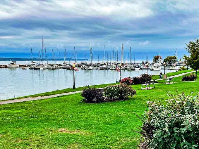 Memorial Park's manicured lawns and harbor views create the perfect spot for doing absolutely nothing but relaxing completely.