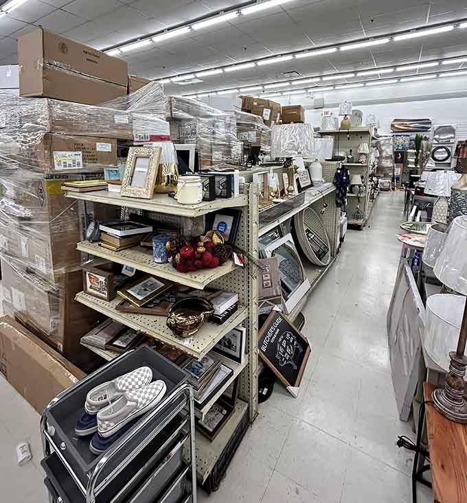 Home d&eacute;cor that transforms your space from "I just moved in" to "I have my life together" without the usual financial pain.