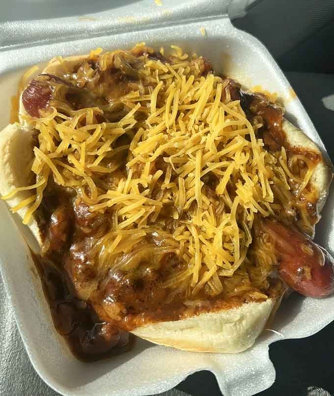 This chili dog situation requires more napkins than most people use in a week, possibly a month.