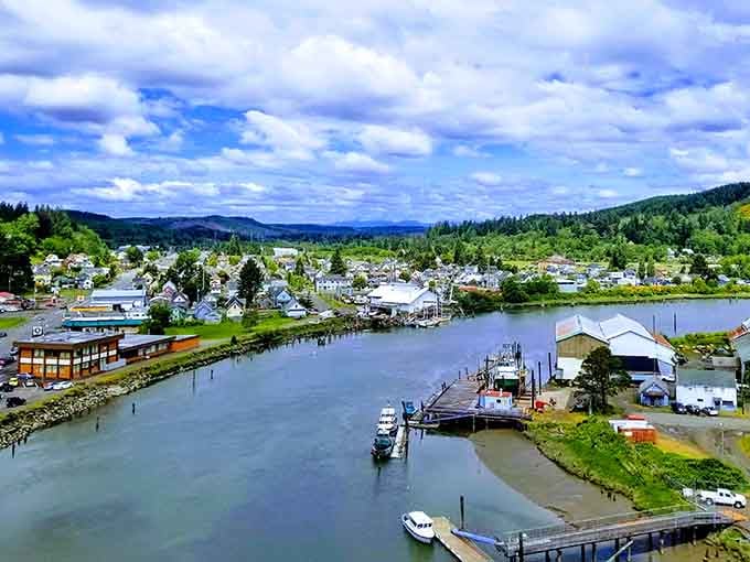 The Hoquiam River winds through town, bringing boats, birds, and that peaceful waterfront life you've been craving.