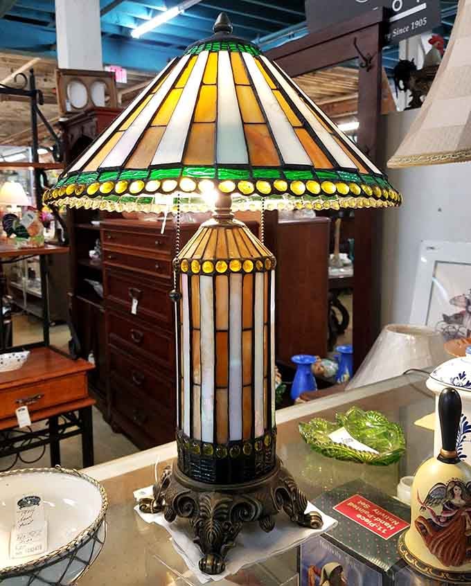 Stained glass lamps like this turned ordinary rooms into cozy sanctuaries before LED bulbs existed.