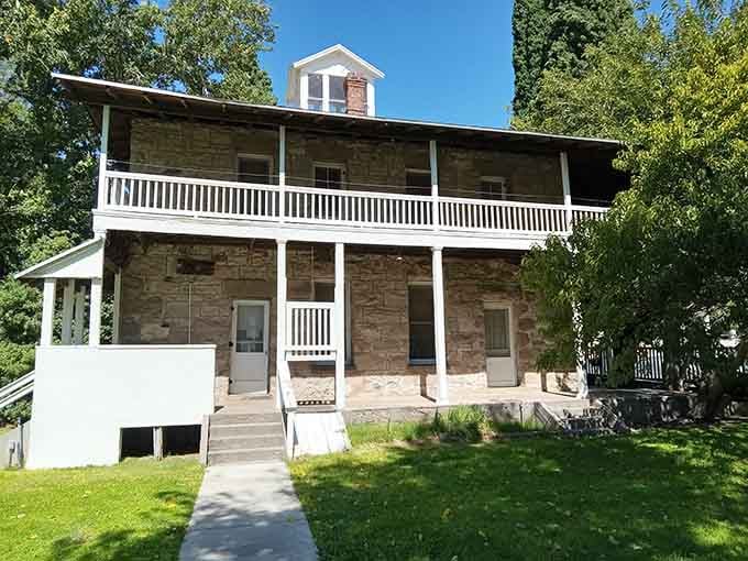 This two-story beauty has witnessed more Arizona sunsets than most of us will see in ten lifetimes combined here.