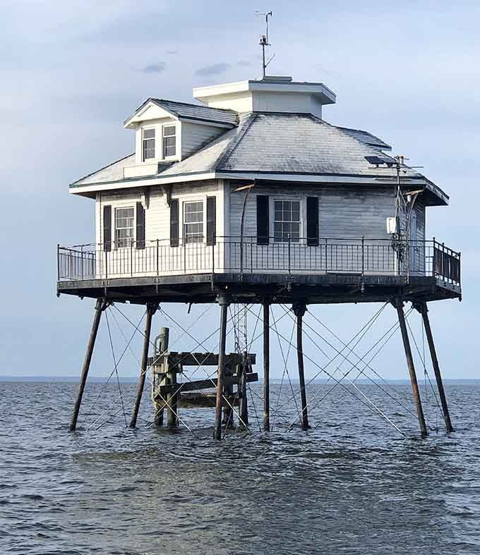 Up close, you can appreciate the architectural details that make this lighthouse so wonderfully unusual and photogenic.