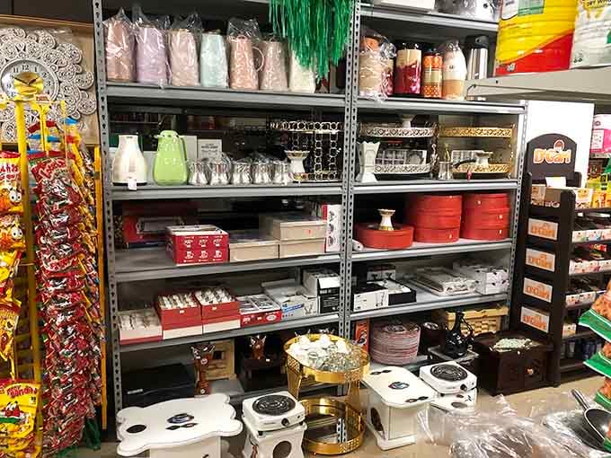 Cooking vessels that would make your regular pots jealous, these beauties mean serious business in the flavor department.