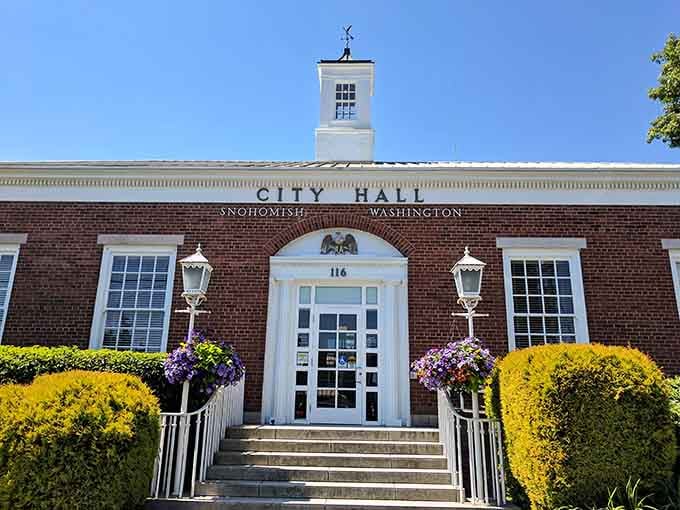 That cupola and those flower baskets announce civic pride louder than any welcome sign ever could manage.