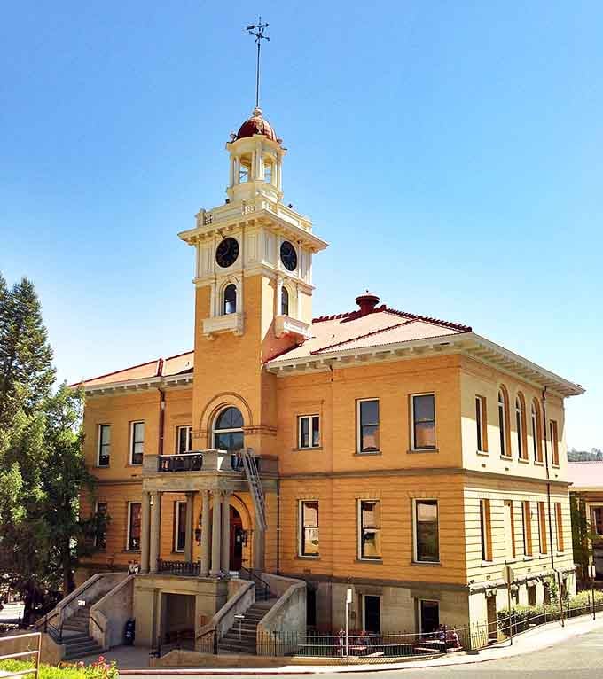 The Tuolumne County Courthouse stands proud with its clock tower, looking like it stepped straight from a Western film.