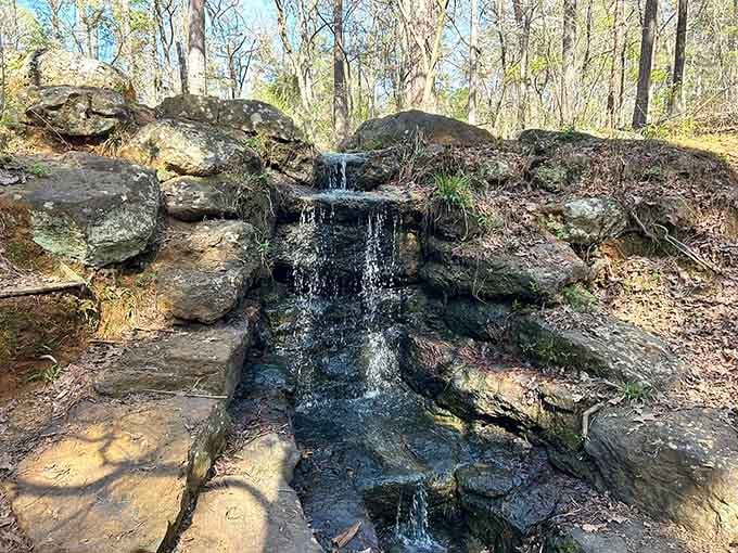 Small but mighty, this waterfall delivers exactly what it promises without any Hollywood special effects needed.