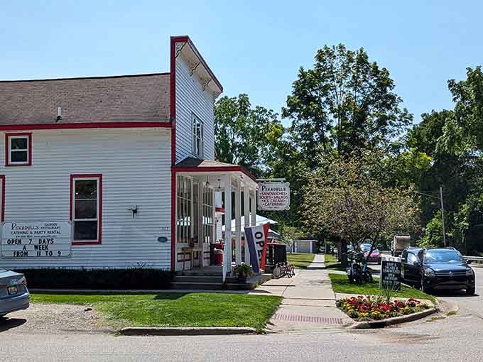 Pekadill's brings that classic roadside dining vibe where the food's hearty and the atmosphere's even heartier.