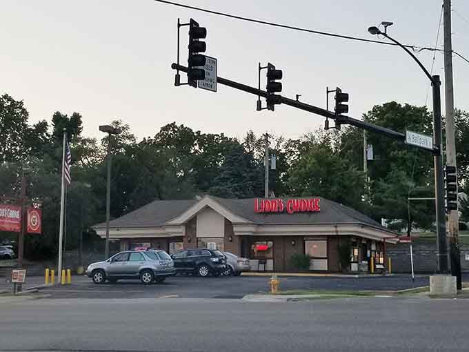 That intersection looks so peaceful you could probably hear a pin drop between the occasional passing car.