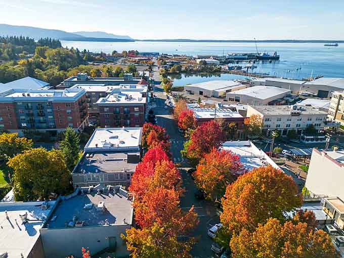 Fall arrives in brilliant reds and golds along these Eastern Washington streets, where the pace stays refreshingly unhurried.