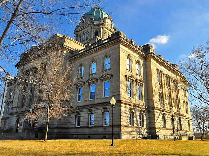 That golden dome catches the afternoon light like butter melting over the state's most important building.