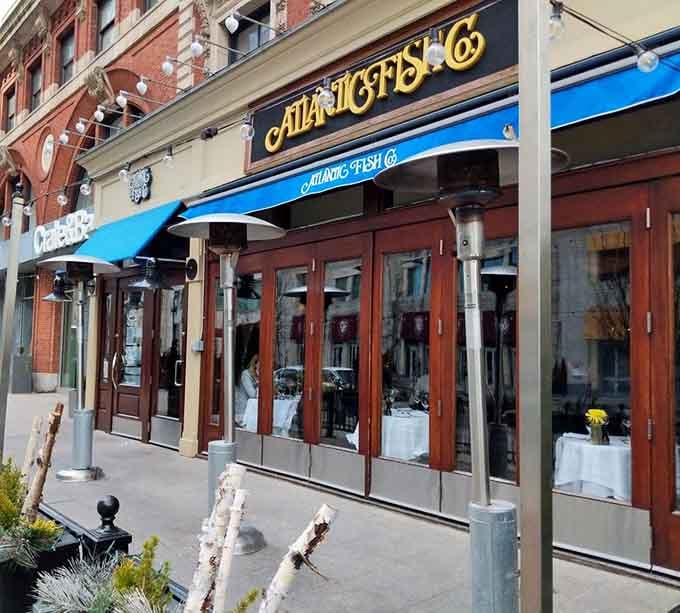 Those fold-out windows and welcoming awning invite you into a Back Bay tradition that's stood the test of time.