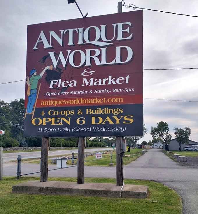 Six days a week to feed your antique addiction, because Wednesdays are for recovery.