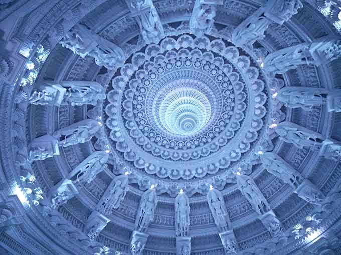 Look up and lose yourself in ceiling work so intricate you'll need a chiropractor after craning your neck.