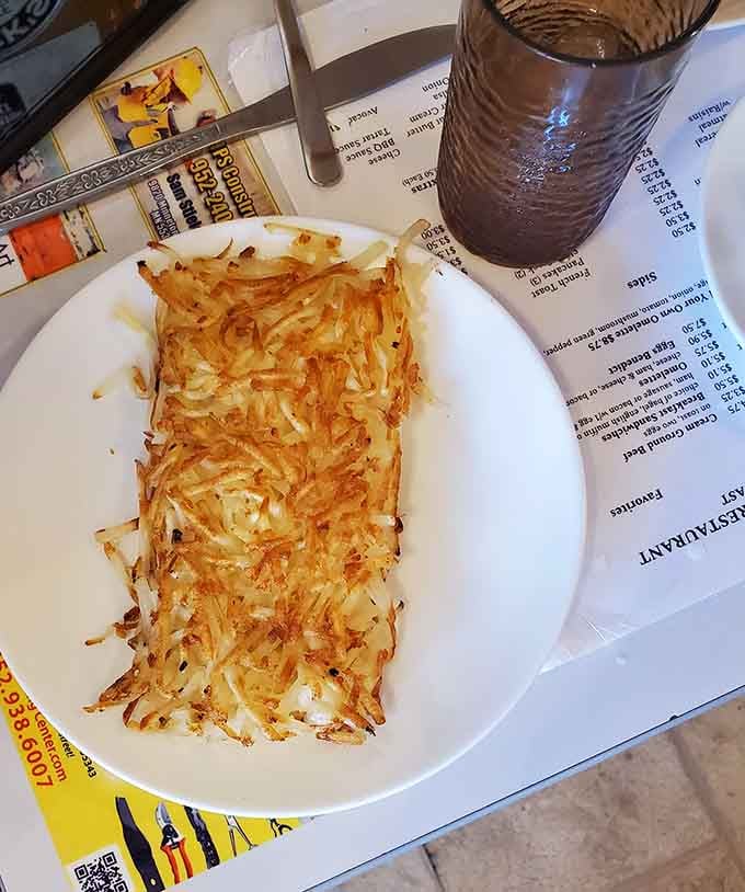 Hash browns this golden and crispy deserve their own standing ovation, maybe even a parade downtown.