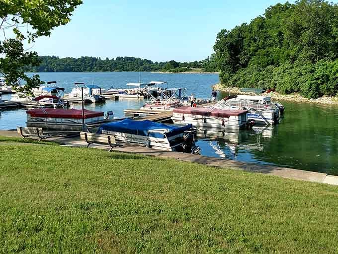 Thousand Hills State Park's marina welcomes boaters to 573 acres of fishing, cruising, and pure Missouri lake life bliss.