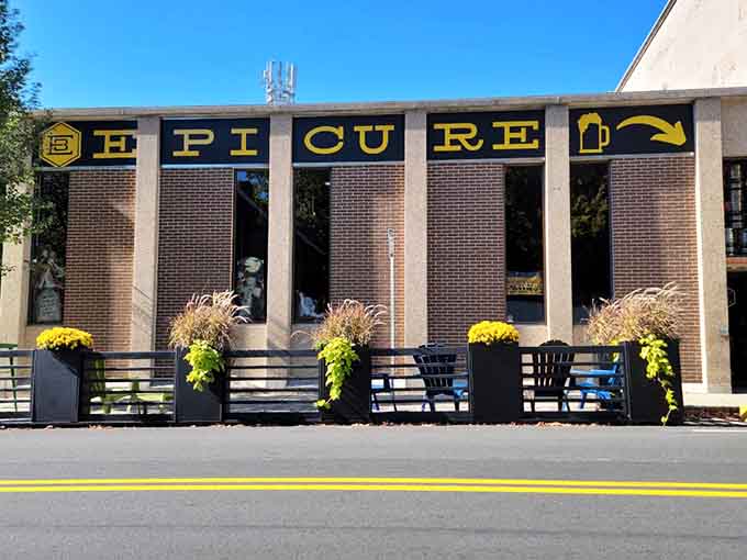 Bold lettering announces craft beer with the confidence of someone who knows their IPA won't disappoint your sophisticated palate.