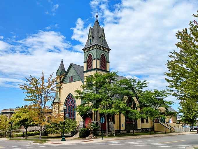 That church steeple reaching skyward reminds you that Petoskey takes both its architecture and its community spirit pretty darn seriously.