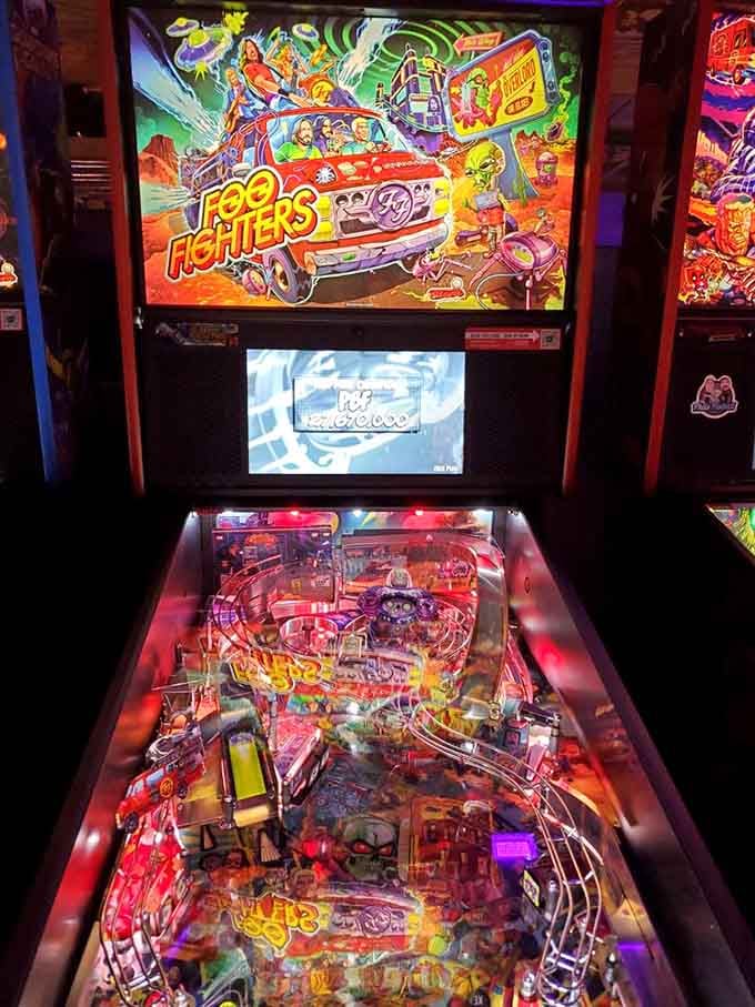 Foo Fighters pinball in all its glory, because sometimes the best games are the ones that never go out of style.