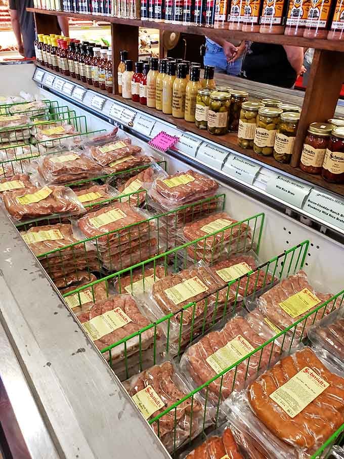 Green baskets overflow with house-made sausages that put those rubbery supermarket tubes to absolute shame every time.