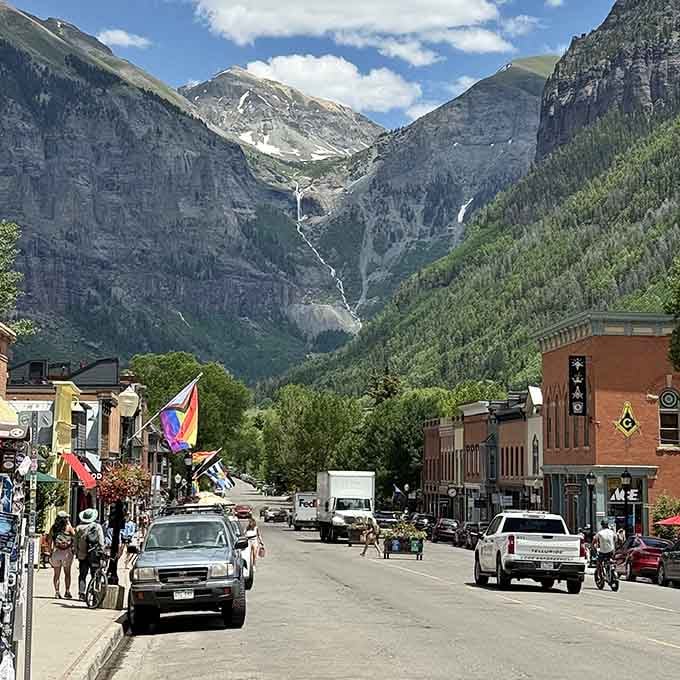 Main Street frames the waterfall perfectly, because even the town planning here shows off shamelessly.