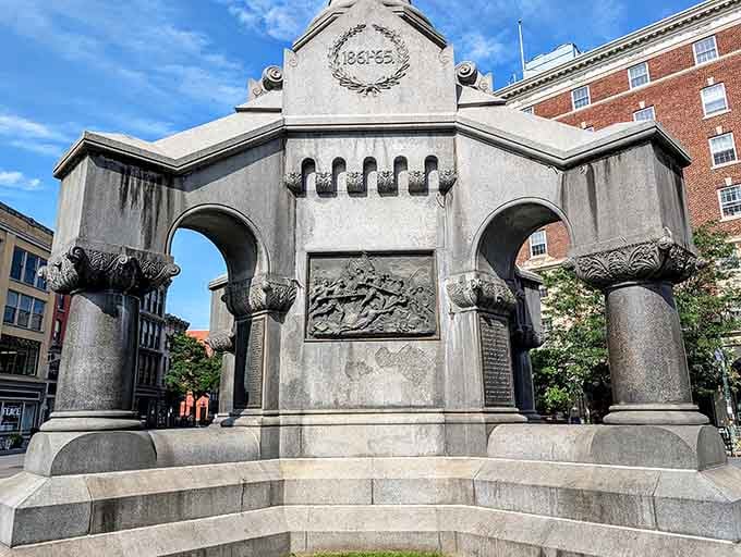 The Soldiers and Sailors Monument honors those who served with the kind of grandeur they truly deserved.