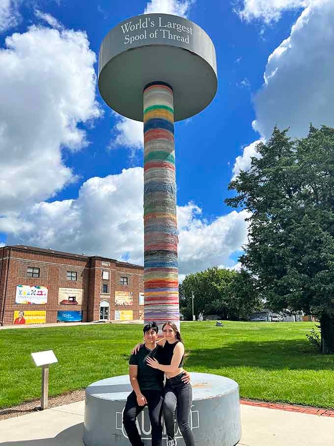 Couples who pose together at giant roadside attractions stay together, or at least have great stories to tell.