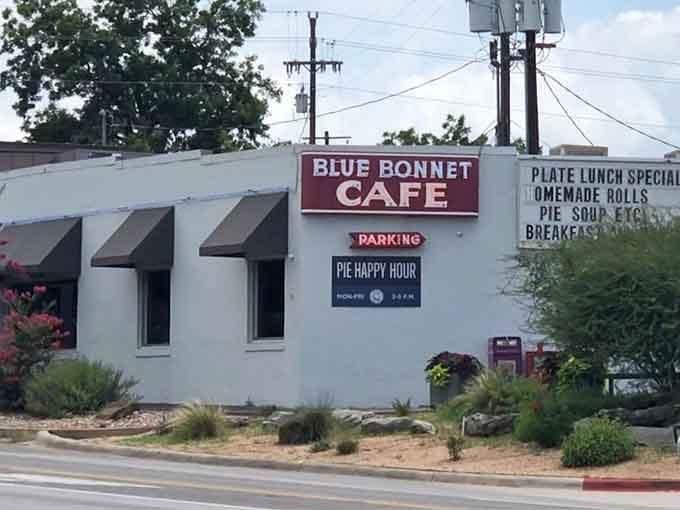 That "Pie Happy Hour" sign might be the three most beautiful words in the English language, friends.