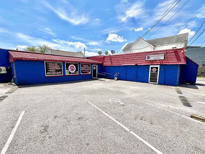 The patriotic red, white, and blue paint job matches the all-American tradition of cracking crabs with friends.