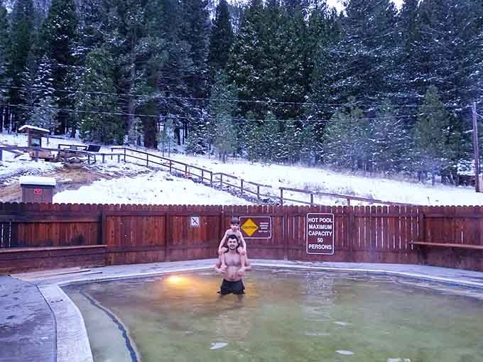 This brave soul discovered that winter soaking beats any heated blanket your grandkids bought you last Christmas.