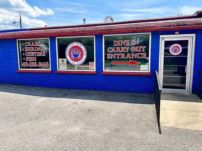 Those hand-painted window signs advertising crabs and shrimp tell you this place keeps things delightfully straightforward.