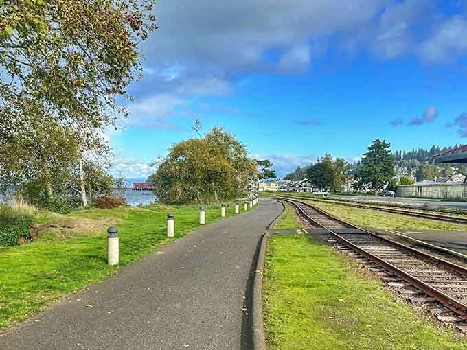 The paved path follows the old railway line, making for an easy, flat walk with killer river views.