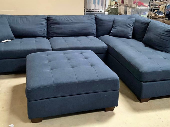 This sectional sofa with ottoman screams "I have excellent taste" without your bank account having to scream back.