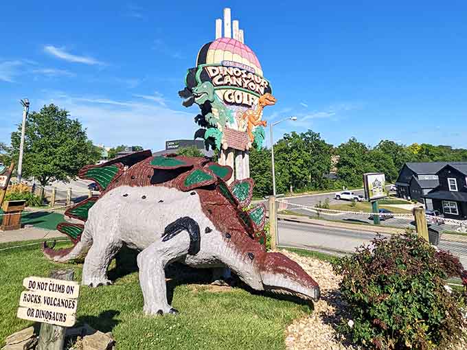 The roadside dinosaur statue serves as Branson's most enthusiastic and immobile greeter for passing motorists everywhere.