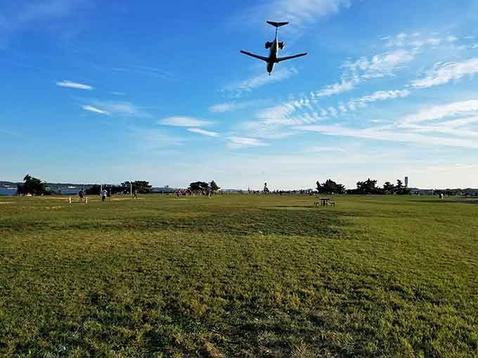 Gravelly Point puts you so close to landing planes you'll instinctively duck, even though you're perfectly safe down here.