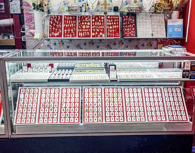 Jewelry displays that sparkle brighter than your aunt's eyes when she finds a parking spot at the mall.